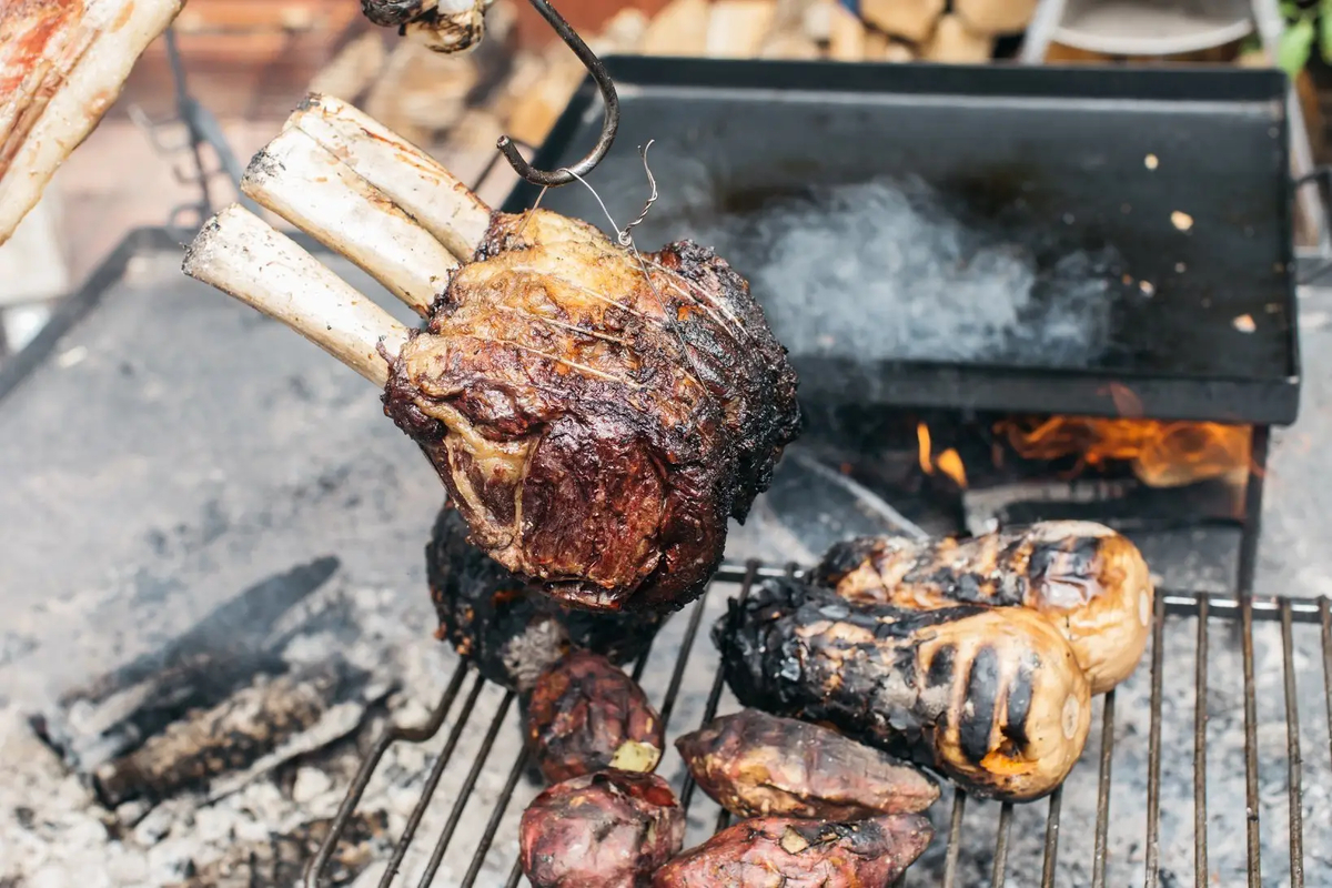 Smoke Tin Kitchen, Blunsdon St. Andrew | Wedding Catering | Confetti