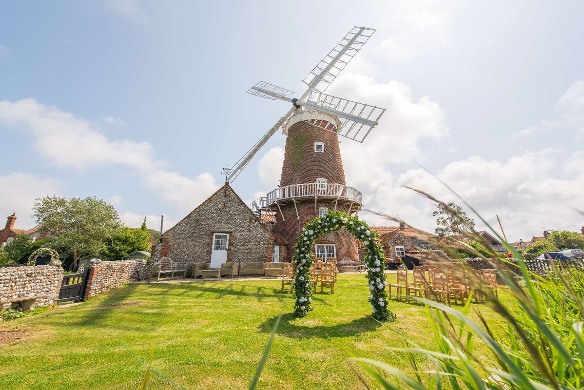 Cley Windmill, Holt | Wedding Venues | Confetti